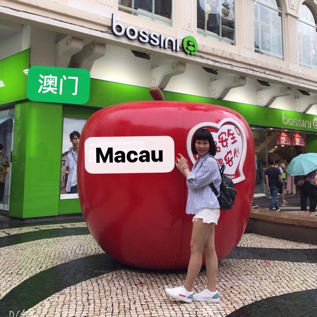 红叶故事 | Chloe Luo